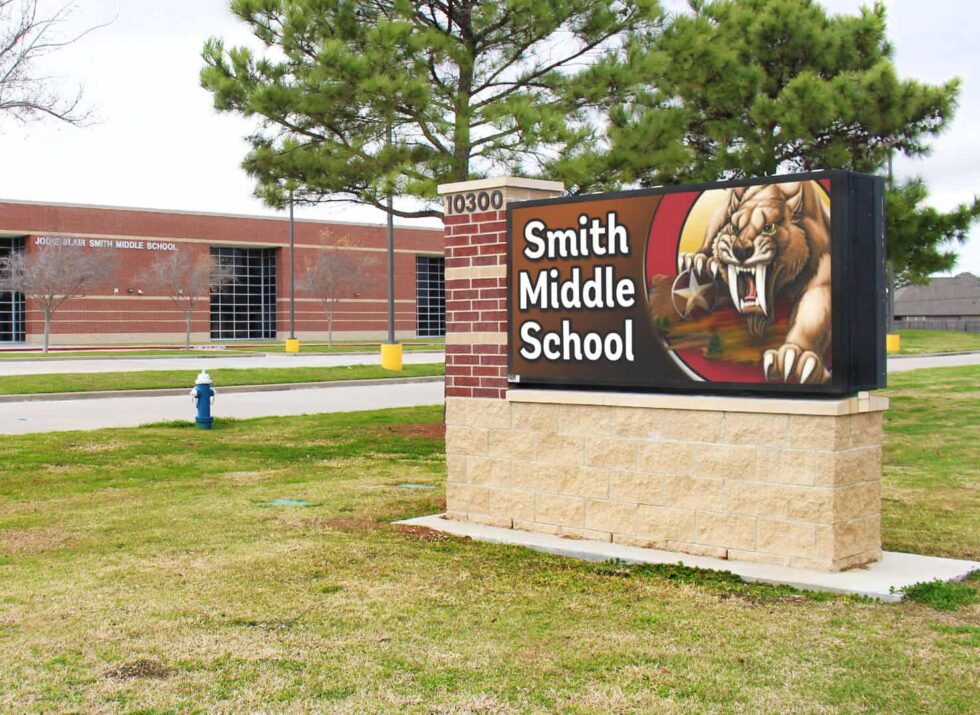 Smith Middle School, Cy-Fair ISD • LED Partners Digital Displays Sign ...