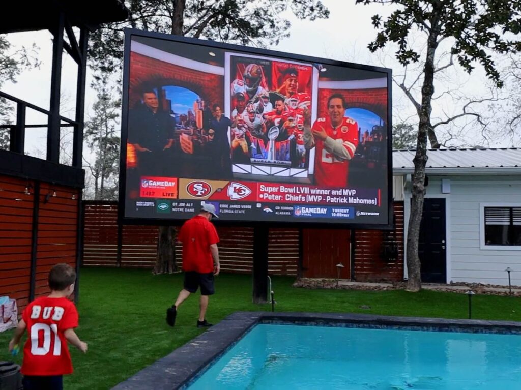 Burger's Hideout Outdoor TV • LED Partners Digital Displays Sign Company